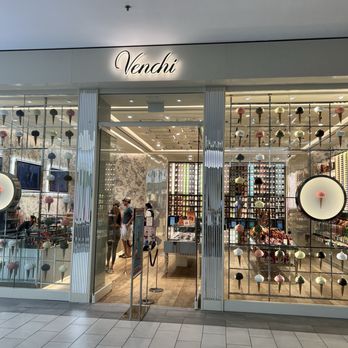 VENCHI - Updated June 2024 - 70 Photos & 10 Reviews - 6000 Glades Rd ...