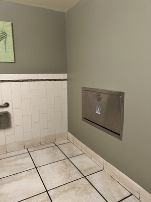 DSW DESIGNER SHOE WAREHOUSE - Updated August 2025 - 29 Photos & 22 ...