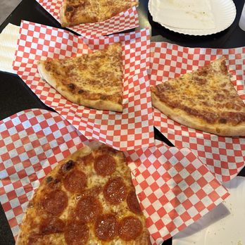 NICO’S PIZZA - Updated September 2024 - 191 Photos & 370 Reviews - 255 ...