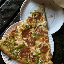 KING SLICE - Updated July 2025 - 57 Photos & 127 Reviews - 1598 Bloor ...