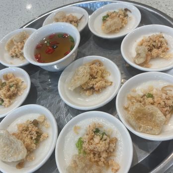 HUE KITCHEN - Updated July 2024 - 335 Photos & 116 Reviews - 413 N ...