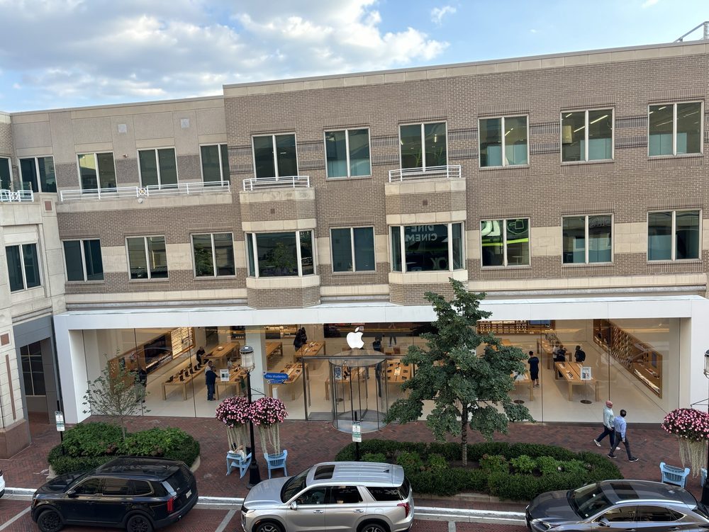 APPLE RESTON - Updated May 2025 - 38 Photos & 239 Reviews - 11949 ...