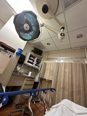 ADVOCATE CONDELL MEDICAL CENTER - Updated December 2025 - 25 Photos ...