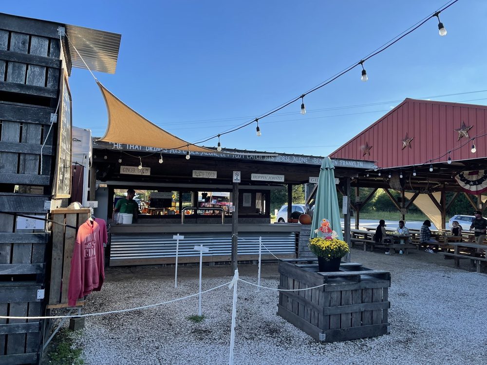 WINDY HILL ORCHARD & CIDERY - 380 Photos & 133 Reviews - 1860 Black Hwy ...
