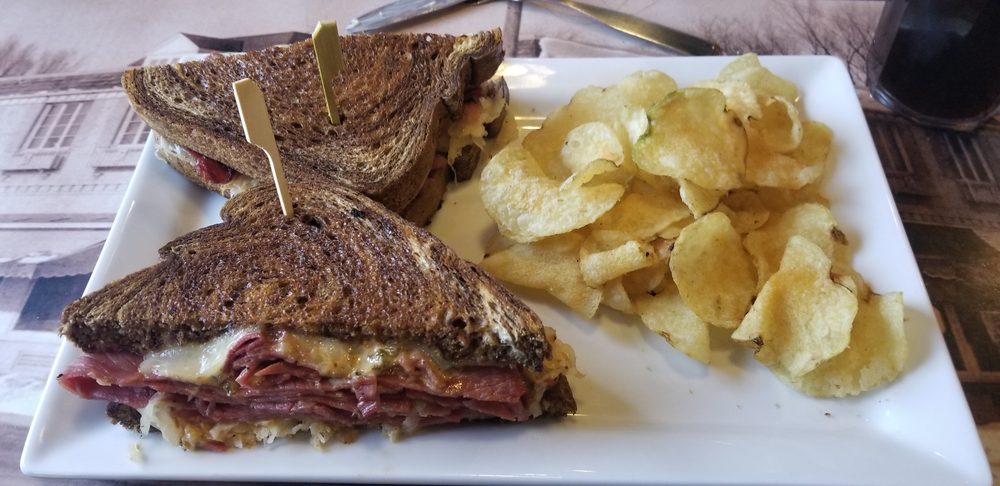 WAYZATA BAR AND GRILL - THE MUNI - 23 Photos & 85 Reviews - 747 Mill St ...