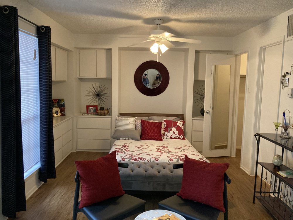 CENTERPOINT APARTMENTS - Updated December 2025 - 18 Photos & 35 Reviews ...