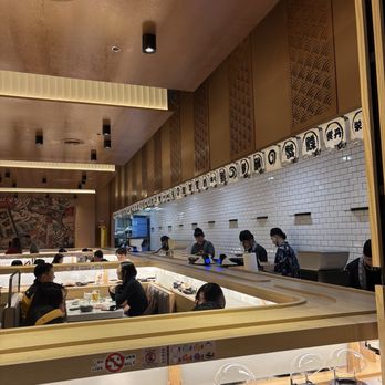 UZU REVOLVING SUSHI - Updated April 2025 - 526 Photos & 267 Reviews ...