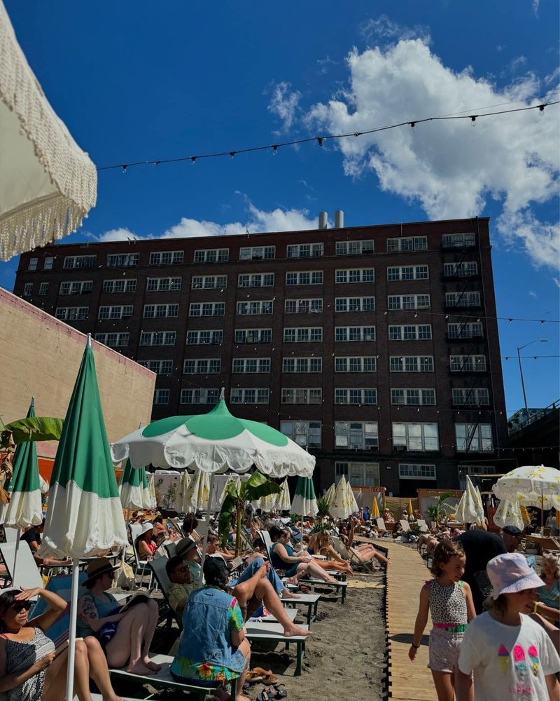 PORTLAND PLAGE - Updated October 2025 - 100 SE Alder St, Portland ...