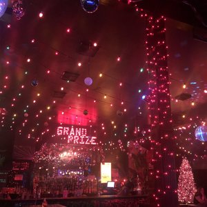 GRAND PRIZE BAR - 133 Photos & 232 Reviews - Beer Bar - 1010 Banks St ...