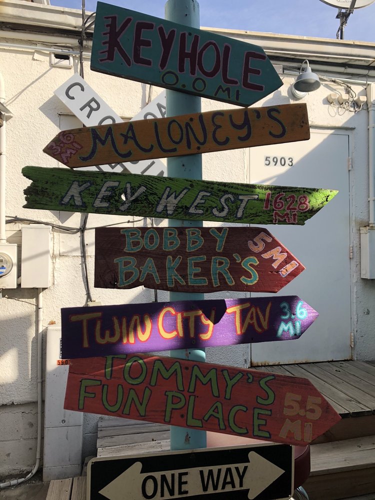THE KEYHOLE TAVERN - Updated October 2024 - 54 Photos & 34 Reviews ...