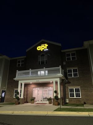 STAYAPT SUITES ALEXANDRIA-FORT BELVOIR - Updated October 2025 - 15 ...