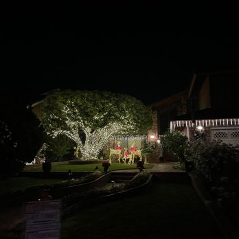 BREA CHRISTMAS LIGHT NEIGHBORHOOD - Local Flavor - 2960-2970 Primrose ...