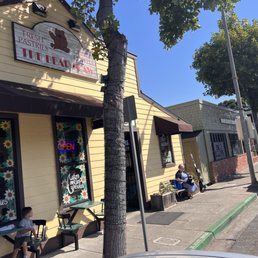 BEAR CLAW BAKERY AND CAFE - Updated July 2025 - 366 Photos & 462 ...
