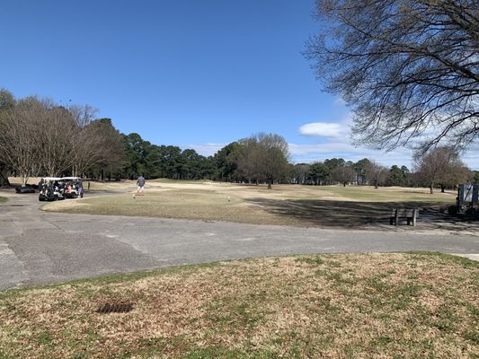 SEWELLS POINT GOLF COURSE - 27 Photos & 16 Reviews - 660 Ruthven Rd ...