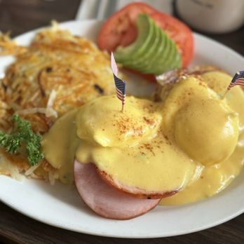 AMERICAN HOST RESTAURANT - Updated September 2025 - 384 Photos & 459 ...