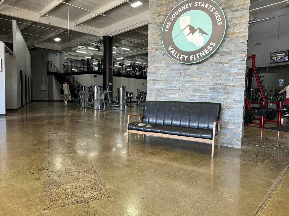 VALLEY FITNESS HERNDON - Updated February 2025 - 6735 N First St ...