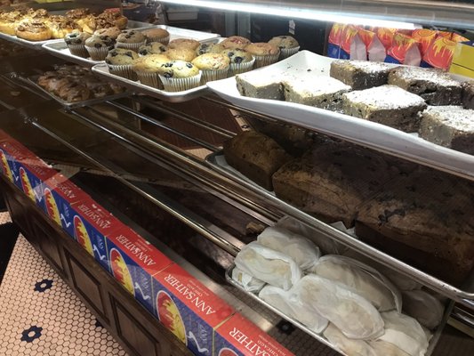 ANN SATHER RESTAURANT & CATERING - 384 Photos & 576 Reviews - 3415 N ...