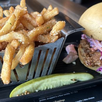 TAP ROOM - Updated March 2025 - 89 Photos & 48 Reviews - 1 Jericho ...