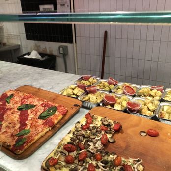 UNREGULAR PIZZA - 505 Photos & 258 Reviews - 135 4th Ave, New York, New ...