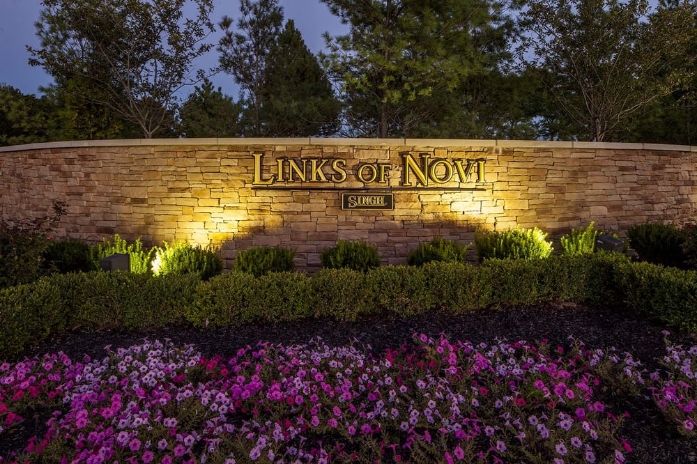 The Links of Novi, Novi | Roadtrippers