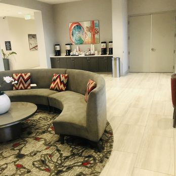 HAMPTON INN LONG BEACH AIRPORT - Updated December 2025 - 205 Photos ...