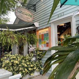 MOONDOG CAFE & BAKERY - Updated July 2025 - 1915 Photos & 1342 Reviews ...