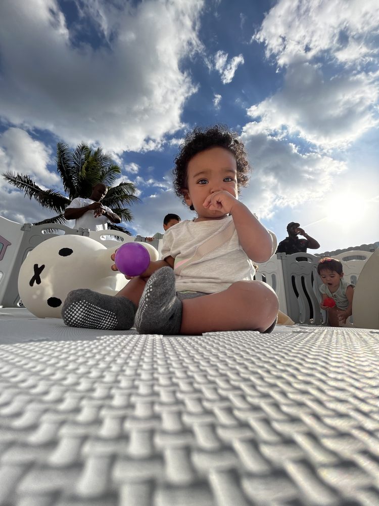 LITTLE FUNCTIONS - Request a Quote - Hollywood, Florida - Bounce House ...