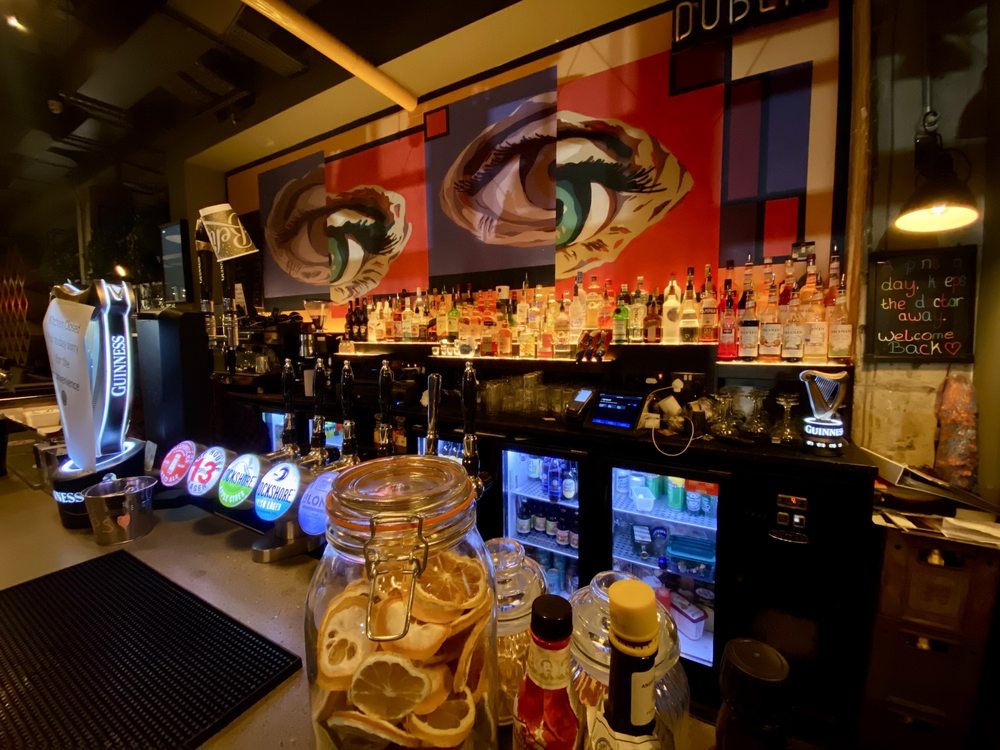 JACOBS INN HOSTEL - Updated July 2025 - 60 Photos & 39 Reviews - 21-28 ...