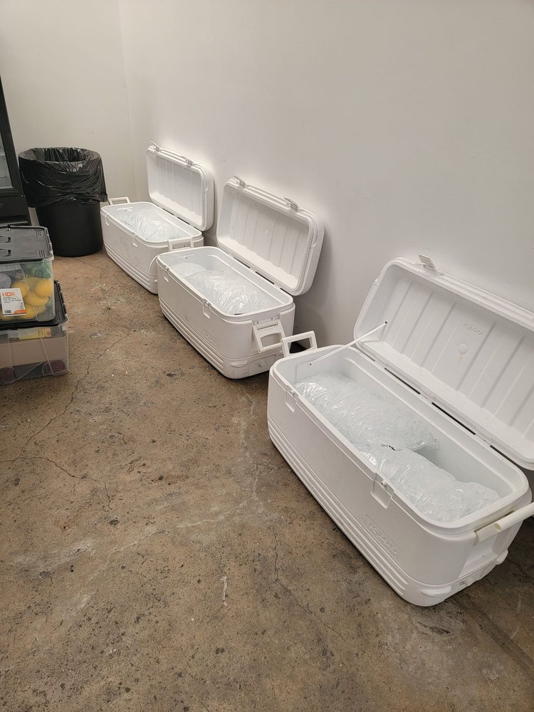 ICE DELIVERY MAN - Updated October 2025 - 12 Photos & 15 Reviews ...