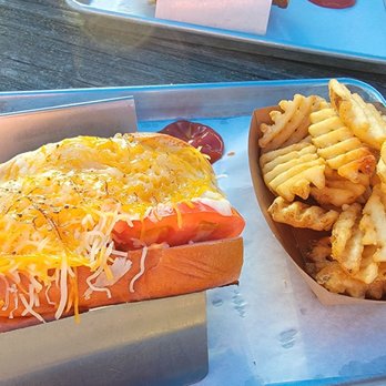 BOONEDOGS - Updated January 2026 - 263 Photos & 133 Reviews - 5902 Old ...