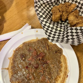 FRANK’S FAMOUS CHICKEN & WAFFLES - Updated January 2026 - 587 Photos ...