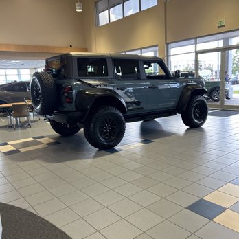 SAM GALLOWAY FORD - Updated December 2025 - 33 Photos & 194 Reviews ...