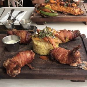 LION FISH - 764 Photos & 308 Reviews - Bars - Erasmo Castellanos Q ...