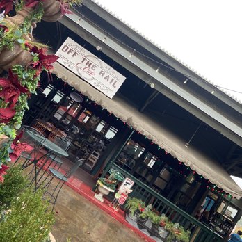OFF THE RAIL CAFE - 25 Photos & 33 Reviews - Yelp