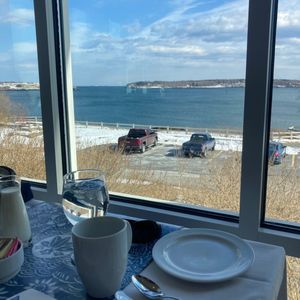 THE SPRING POINT INN AT SMCC - 11 Photos - 2 Fort Rd, South Portland ...