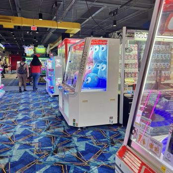 ROUND 1 BOWLING & AMUSEMENT - Updated December 2025 - 90 Photos & 77 ...