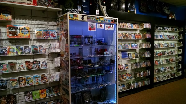 LEVEL ONE GAMES - Updated December 2025 - 27 Reviews - 5043 Tuttle ...