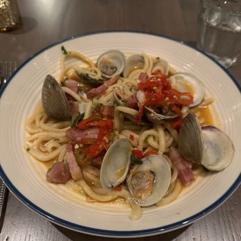 THE SALT LINE - BETHESDA - Seafood Restaurant - 7284 Woodmont Ave ...