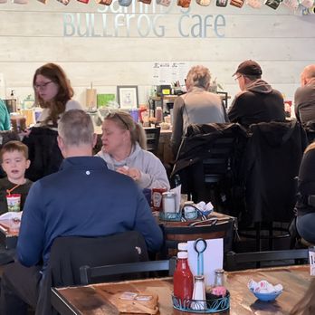 SAMMY’S BULLFROG CAFE - Updated December 2025 - 115 Photos & 197 ...