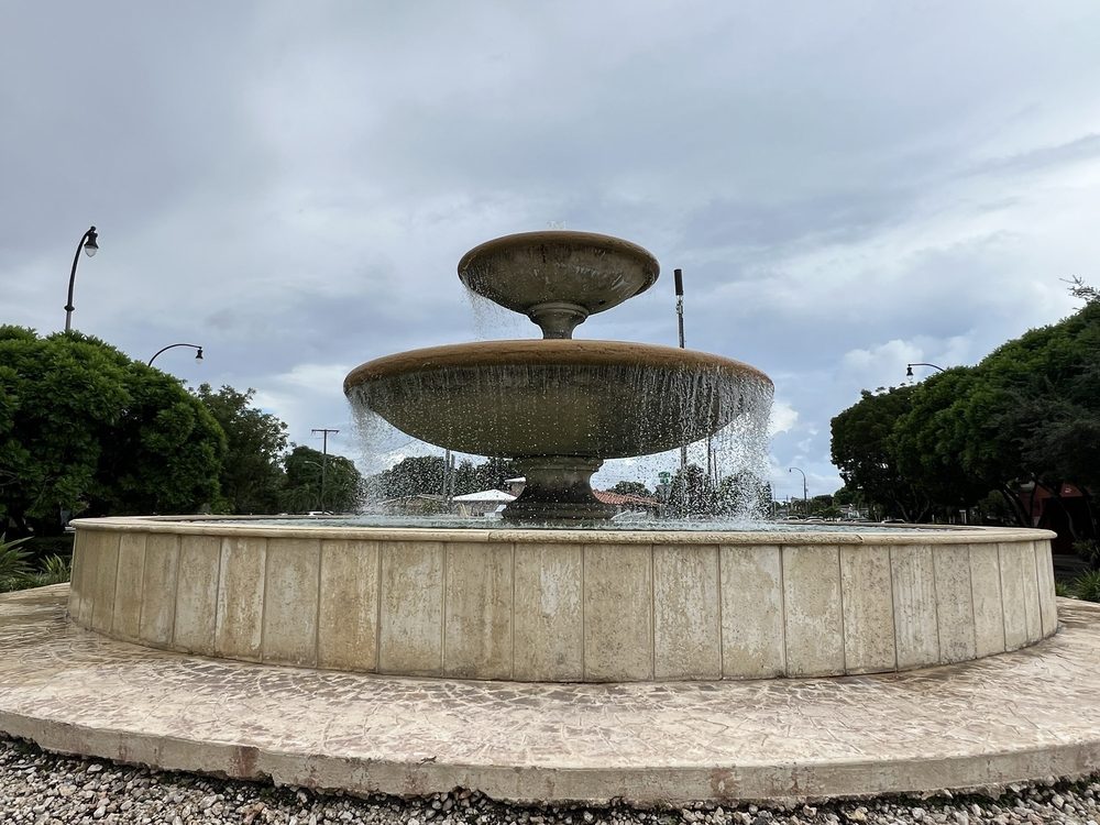 PALM AVENUE FOUNTAIN - Updated March 2025 - E 17th St, Hialeah, Florida ...