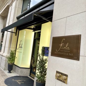 FIOLA - Updated July 2025 - 2190 Photos & 865 Reviews - 601 ...