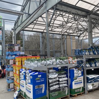 LOWE’S HOME IMPROVEMENT - Updated December 2025 - 84 Photos & 41 ...