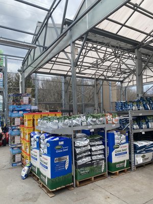 LOWE’S HOME IMPROVEMENT - Updated December 2025 - 84 Photos & 41 ...