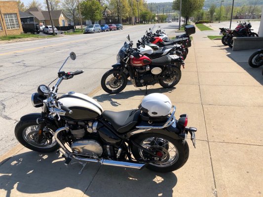 ENGLE MOTORS INC - Updated October 2025 - 24 Reviews - 6633 E Truman Rd ...