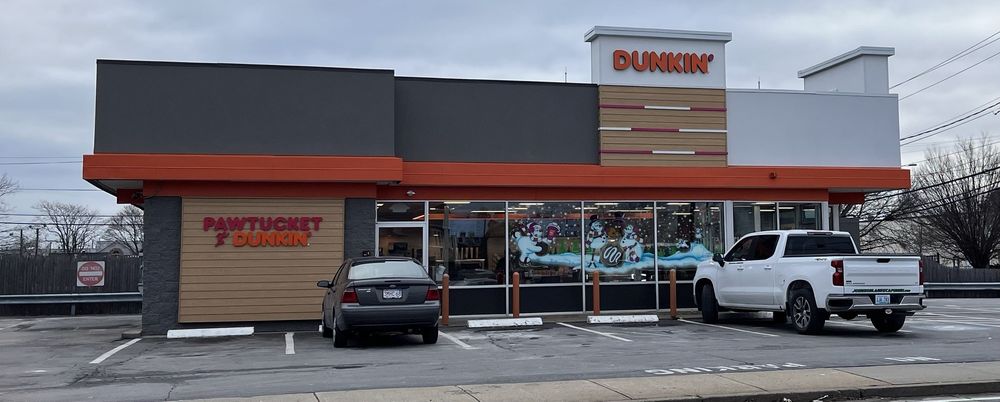 DUNKIN’ - Updated October 2025 - 14 Photos & 14 Reviews - 81 Newport ...