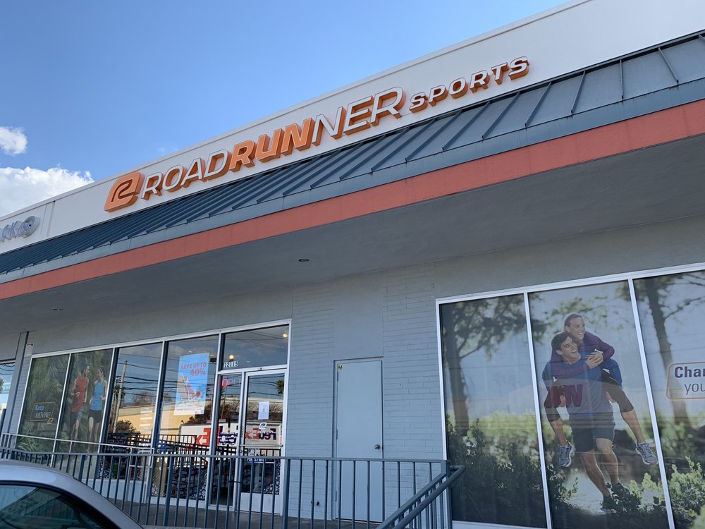 ROAD RUNNER SPORTS - Updated April 2024 - 74 Photos & 505 Reviews ...