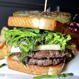 CAST IRON CHEF CHOP HOUSE & OYSTER BAR - Updated July 2025 - 822 Photos ...