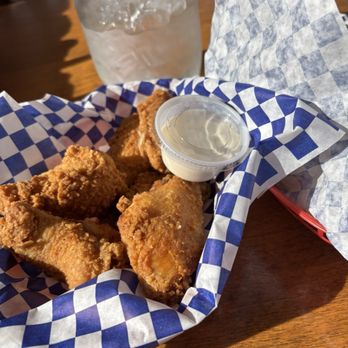 FRANK’S FAMOUS CHICKEN & WAFFLES - Updated April 2026 - 592 Photos ...