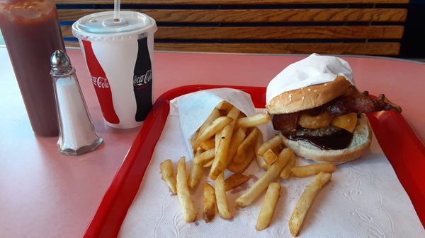 JASPER’S GIANT HAMBURGERS - 125 Photos & 250 Reviews - 2342 Sunrise ...