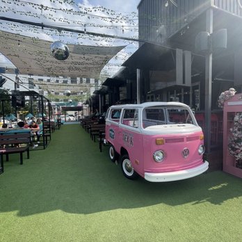 MOONSHINE DECK - Updated November 2024 - 163 Photos & 127 Reviews ...